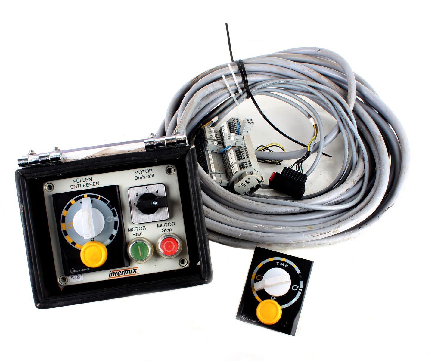 Danfoss TME remote and cabin station complete set 516315+516316 - The ...